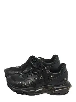 VALENTINO Valentino Garavani Studded Embellishment Sneakers