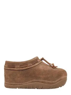UGG UGG Buckled Slip-On Boots Maroon