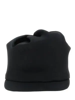 Balenciaga Cap With Sculptural Detail - Black