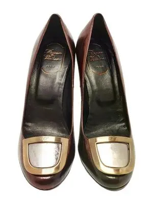 ROGER VIVIER Roger Vivier Vintage Belle Vivier Leather Pumps With Metallic Buckle