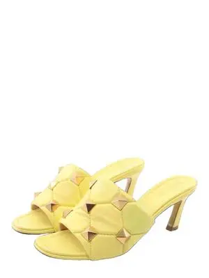 Valentino Garavani 2000s Quilted Sandals - Yellow