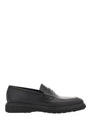 FERRAGAMO Leather Casual Loafer - Black