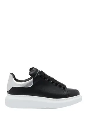 Alexander McQueen Alexander McQueen Oversized Lace-Up Sneakers Black/silver