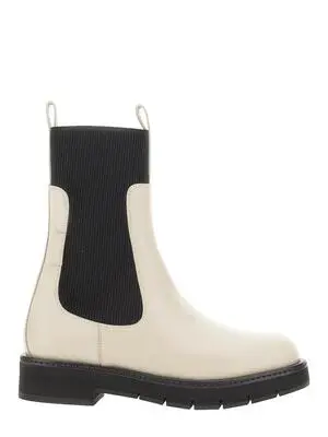 SALVATORE FERRAGAMO FERRAGAMO Leather Chelsea Boot