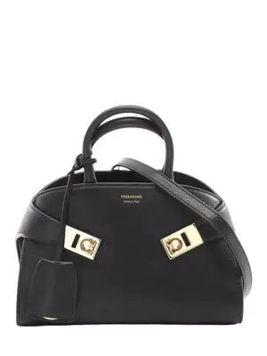 FERRAGAMO Ferragamo Hug Leather Shoulder Bag Black