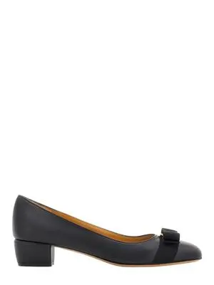 FERRAGAMO Pumps - Black