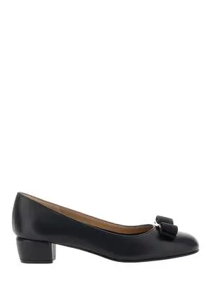 FERRAGAMO Pumps 'vara' With Wide Low Heel And Logo Plate On The Front In Black Leather For - Multicolor