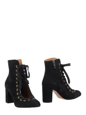 Chloé Solid Leather Boots - Black