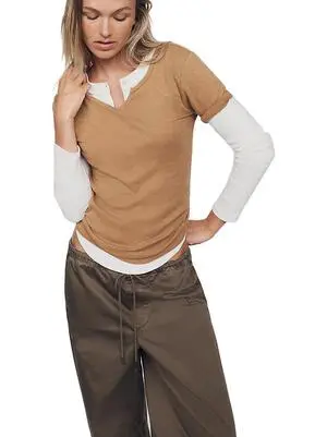 PILCRO Notched Tee - Camel