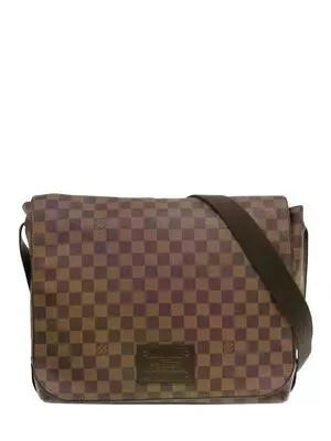 LOUIS VUITTON Damier Ebene Brooklyn Gm Messenger Bag - Brown