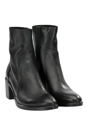 STRATEGIA SHOES Say Leather Ankle Boots - Black