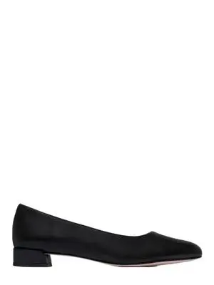 BERNARDO Nero Seam-detail Pumps