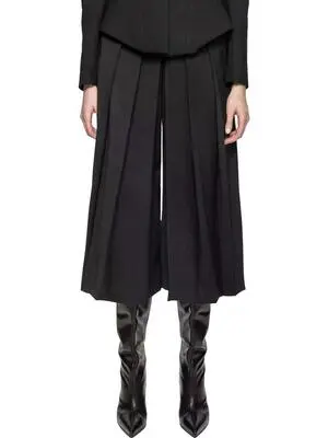 NISSA Wool Tailored Bermuda Pants - Black