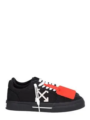 Off-White Vulcanized Low Sneakers - Black