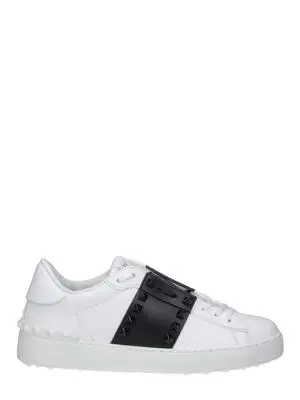 Valentino Garavani Studded Leather Low Top Sneakers - White