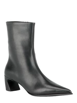 VAGABOND SHOEMAKERS Vagabond Shoemakers Ilona Leather Pointed Toe Bootie With Block Heel Black
