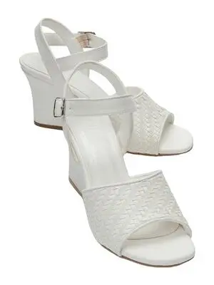 PROLOGUE SHOES Sylvar Slingback Wedge Sandal - White