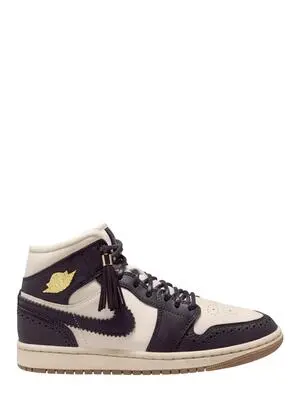 Nike Hightop Sneakers - Black