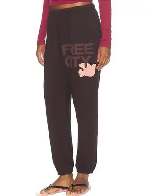 FREECITY Large Sweatpant" Joggers - Chocolate