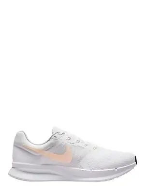 Nike Wmns Run Swift 3 Athletic Sneakers - White