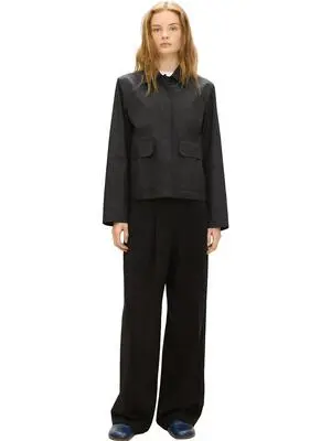 Theory Boxy Patch Pocket Jacket In Trench Cotton - Black