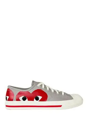 Play Comme Des Garcon X Converse Low Top Sneakers - Red