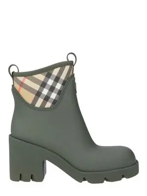 Burberry Rain Ankle Boots With Signature Print - Gray