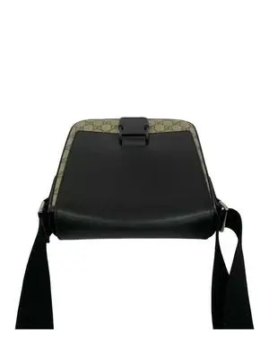Gucci Gg Supreme Messenger Bag - Neutrals