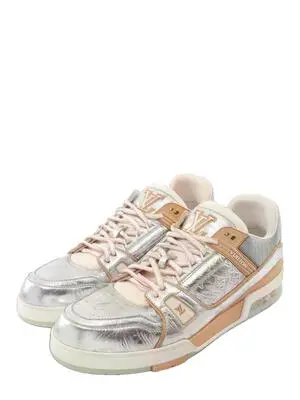 LOUIS VUITTON Louis Vuitton Silver-Tone Metallic Leather Sneakers Silver