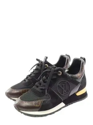 LOUIS VUITTON Louis Vuitton Runaway Sneakers