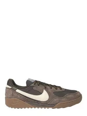 Nike Terra Manta Sneakers - Brown
