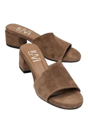 FOREVER & ALWAYS SHOES Delavie Leather Block Heel Sandal - Cognac Suede