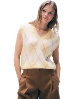 WHITE & WARREN Mohair Luxe Argyle Vest Sweater - Lemonade Combo