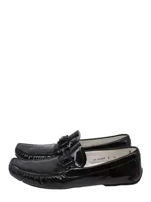 FERRAGAMO Gancini Loafers - Black