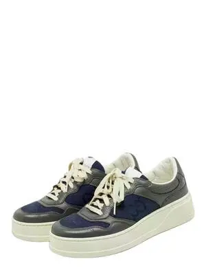 Gucci Interlocking G Lace-up Sneakers - Grey