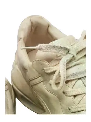 Gucci Gucci Rhyton Lips Print Sneakers Neutrals