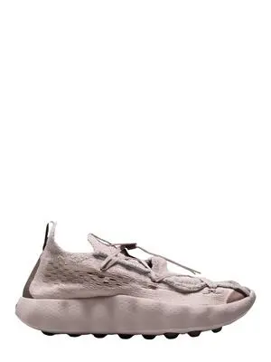 Nike Nike Flyknit Sneakers Tan
