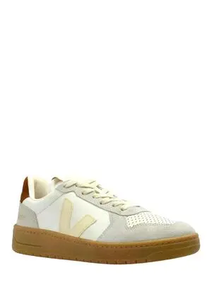 VEJA V-82 Sneakers - Neutrals