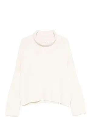 Soft Goat Cashmere Turtleneck Sweater - White