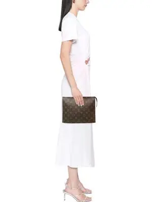 LOUIS VUITTON Monogram Toiletry Pouch 26 Clutch Bag - Brown