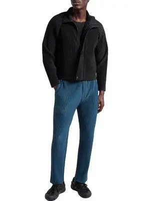 Issey Miyake Pleated Stand Collar Zip-up Jacket - Black