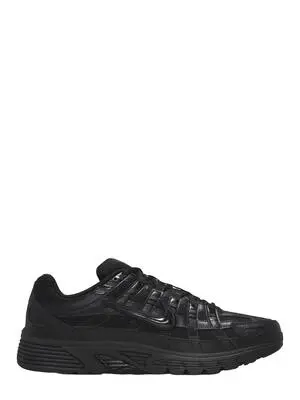 Nike Athletic Lace-up Sneakers - Black