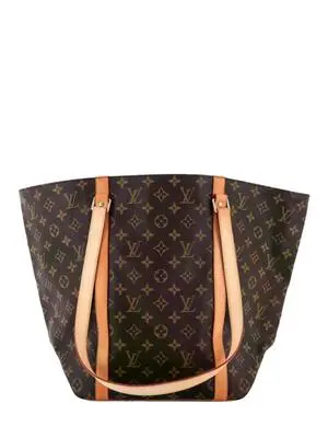LOUIS VUITTON Louis Vuitton Monogram Canvas MM Tote Bag Brown