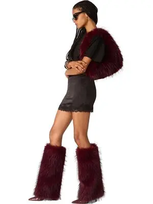 STEVE MADDEN Icon Boot & Saga Faux Fur Bag Bundle