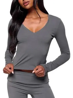EDIKTED Ferne Long Sleeve V Neck Top Charcoal