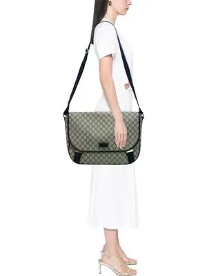 Gucci 2016-2026 Gg Supreme Messenger Bag Crossbody Bag - Neutrals