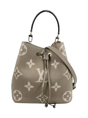 LOUIS VUITTON Mm Neo Noe Monogram Bucket Bag - Grey