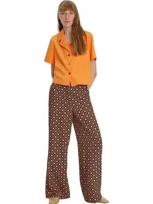 EXQUISE Short Sleeve Elastic Back Shirt