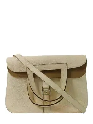 Hermès 2022 25 Halzan Shoulder Bag - Neutrals