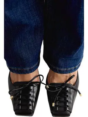 VICENZA Blythe Laced Heels